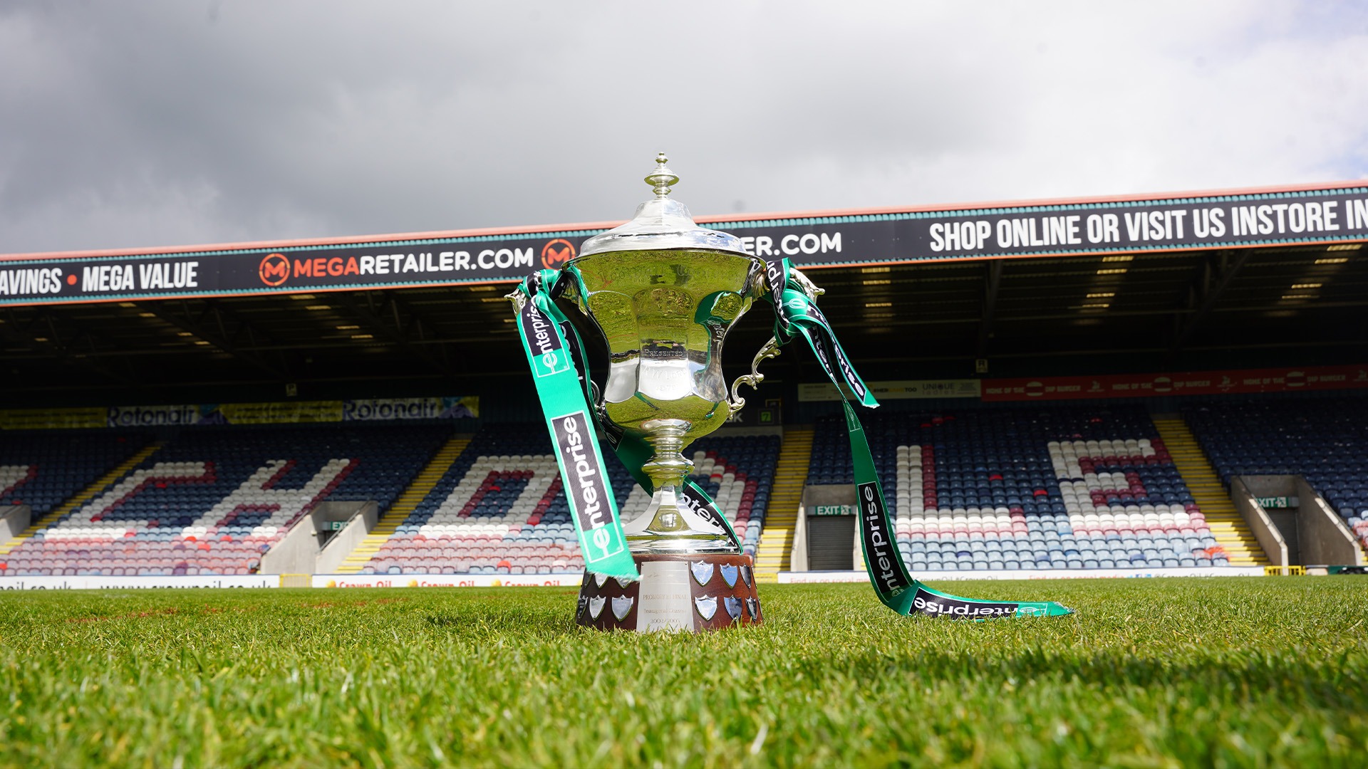 Promotion Trophy Tour - Rochdale AFC